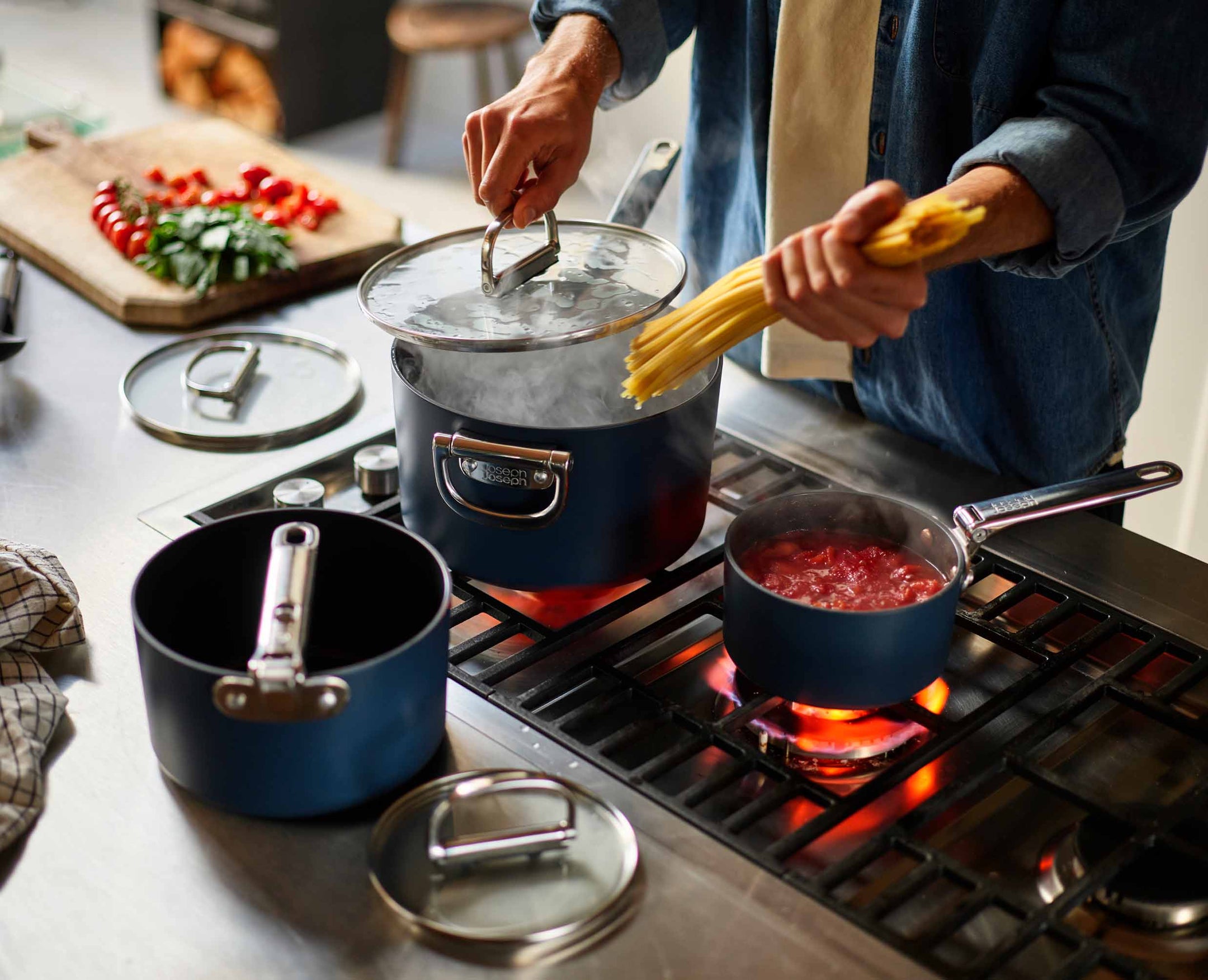 Space Large Saucepan with Lid (5.4 Qt.) | Joseph Joseph US