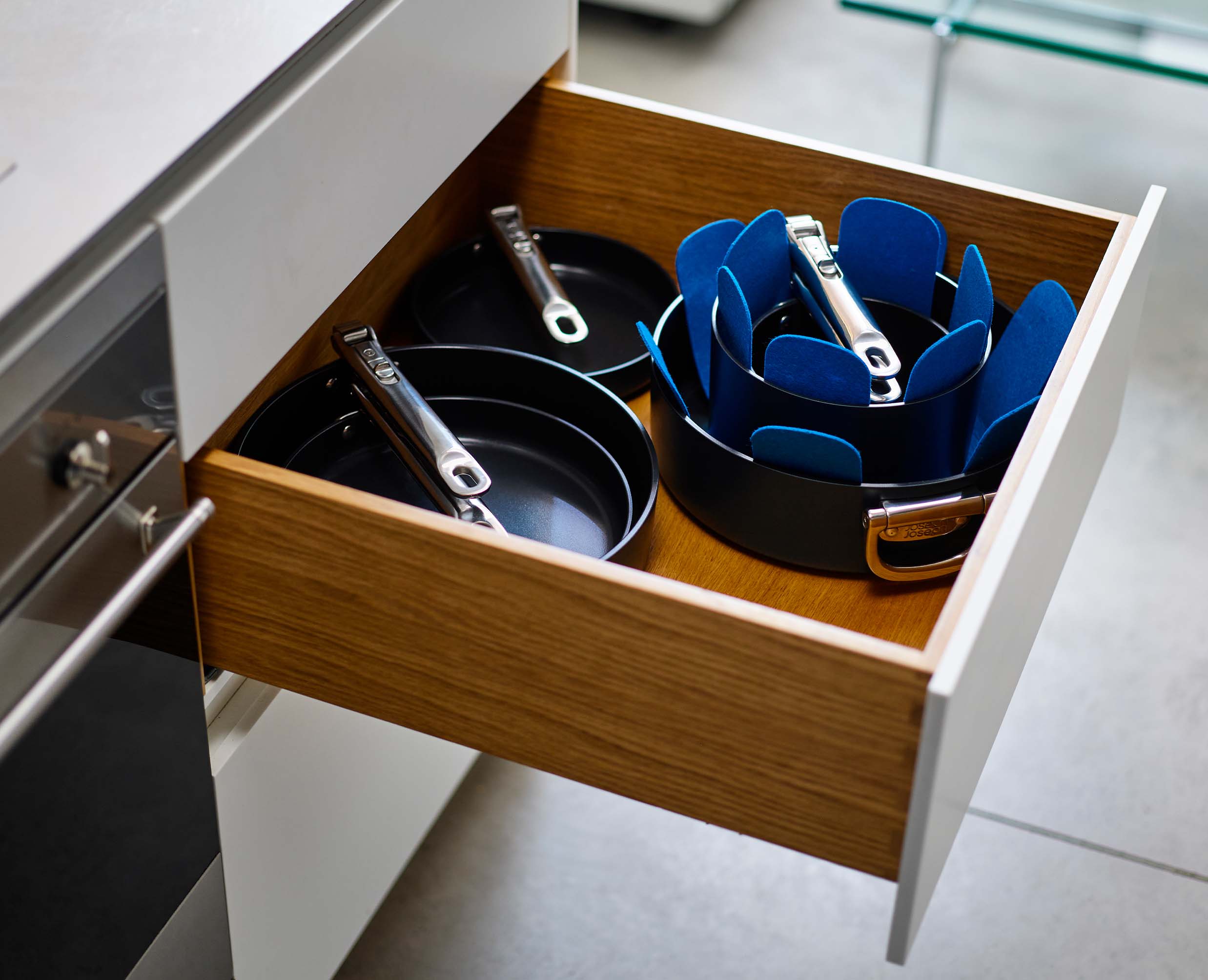 10-piece Non-Stick Cookware Set | Joseph Joseph US