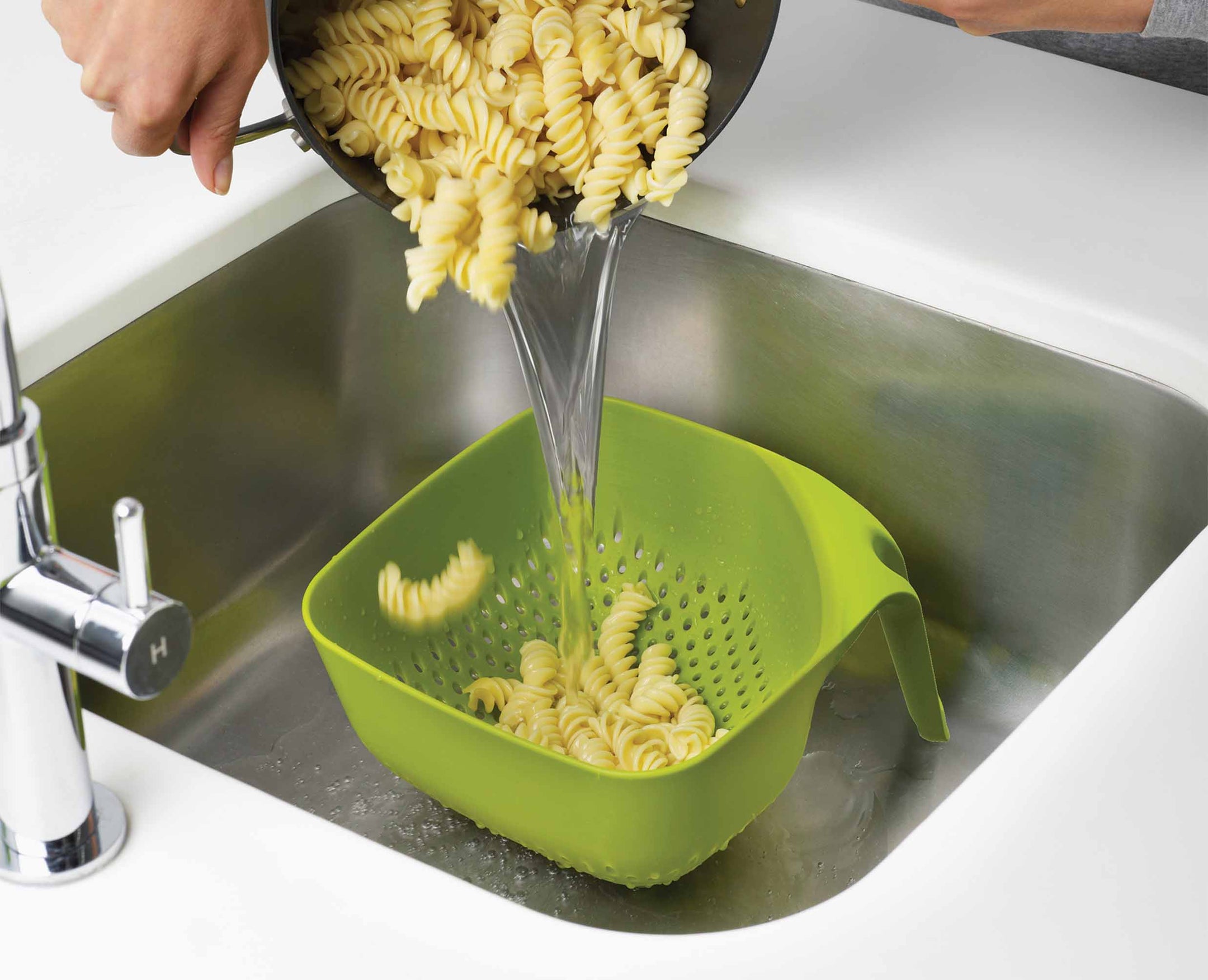 Square Colander - White | Joseph Joseph US