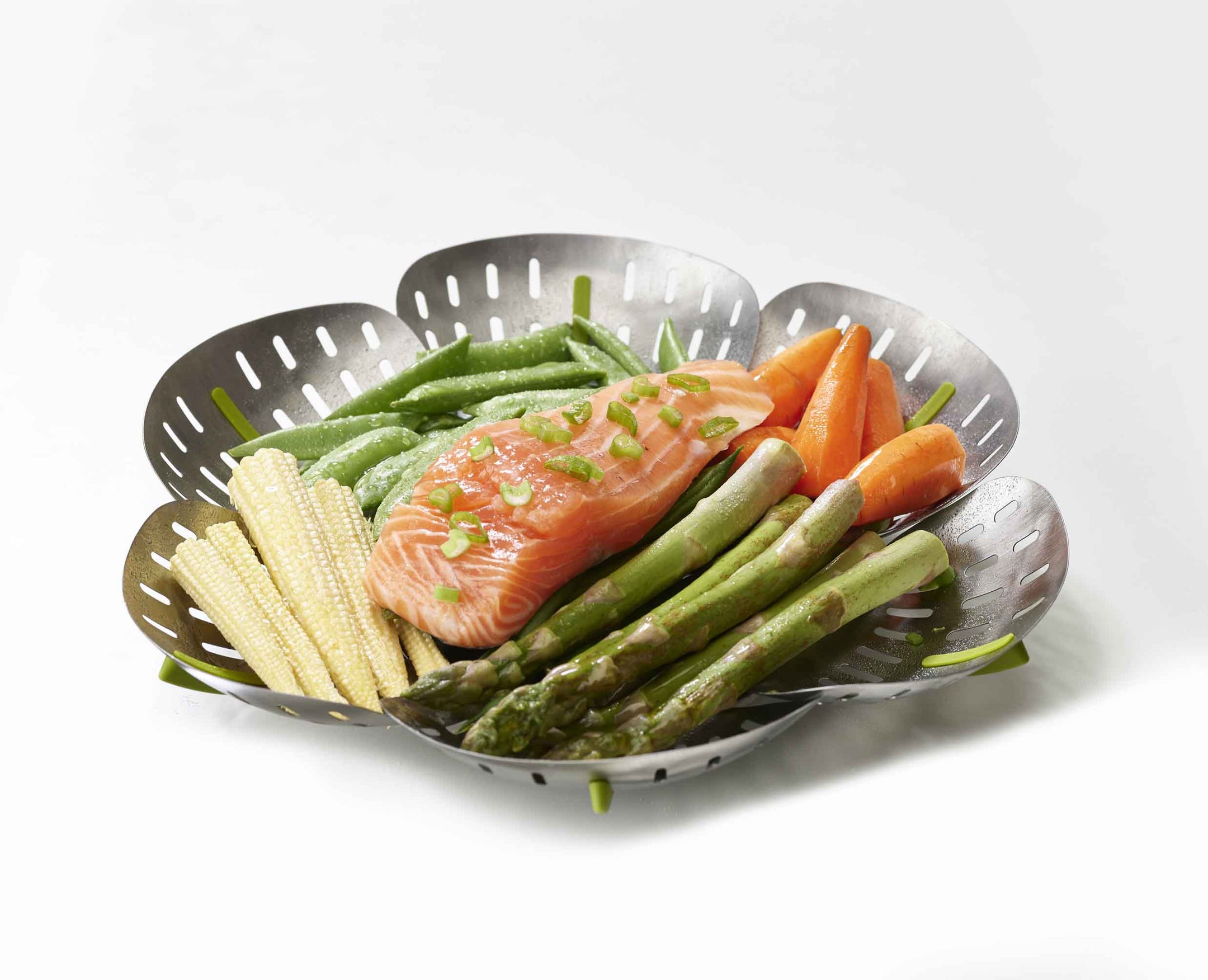 Bloom™ Steel Folding Steamer Basket | Joseph Joseph US
